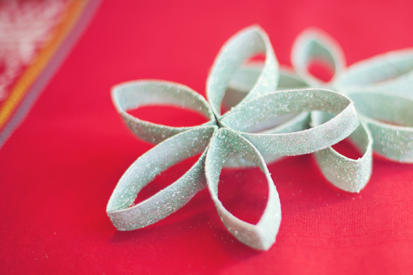 12 DIY Christmas Stars Crafts & Activities for Kids - K4 Craft Community