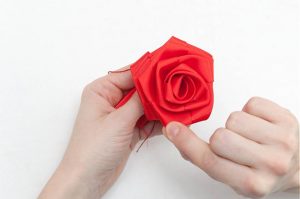 How to make a ribbon rosettes, ribbon roses (Tutorial) - K4 Craft