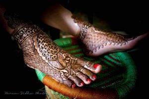 20+ Stylish Mehndi Designs for Hand & Legs - K4 Craft